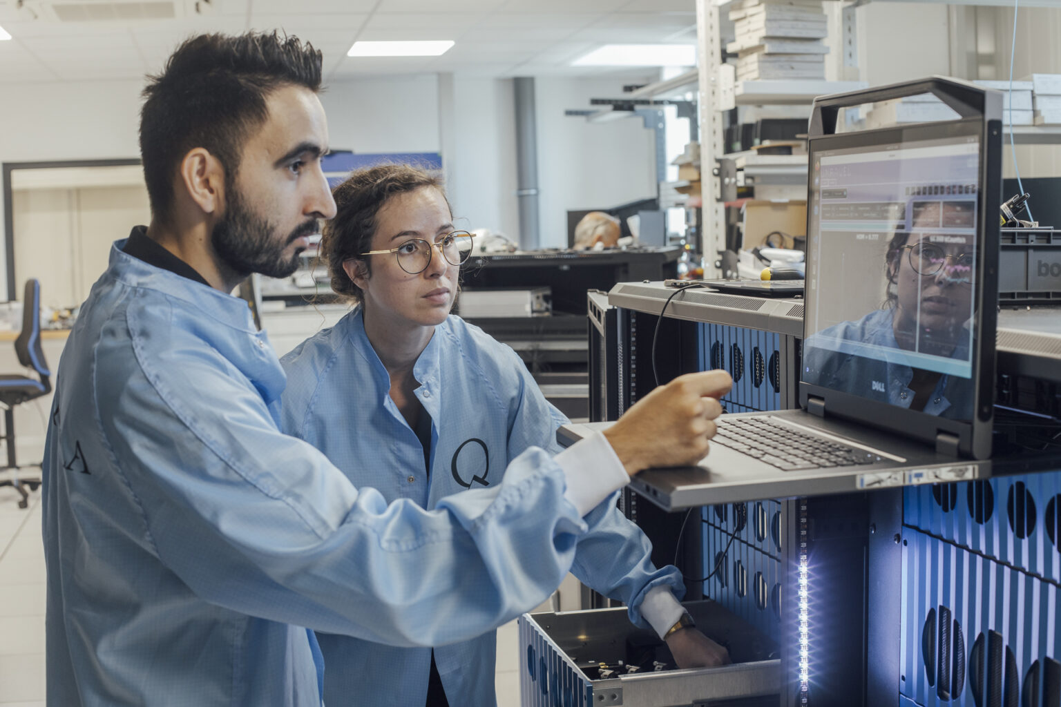 Exploring Ascella, the Single-Photon Quantum Computing Prototype - Quandela